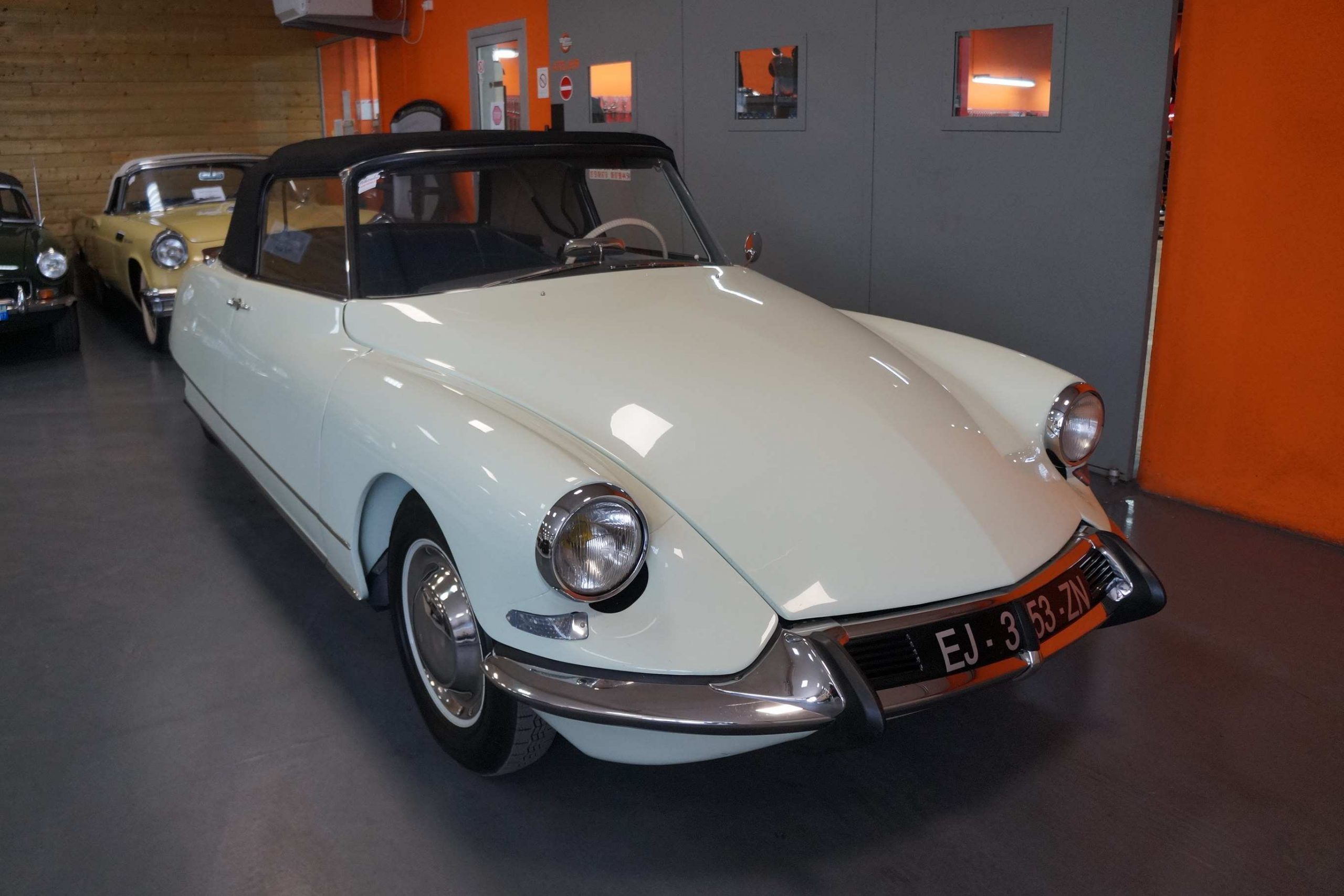 Rare 1963 Citroen ID 19 Cabriolet Usine with 17581km for Sale on Woowmotors