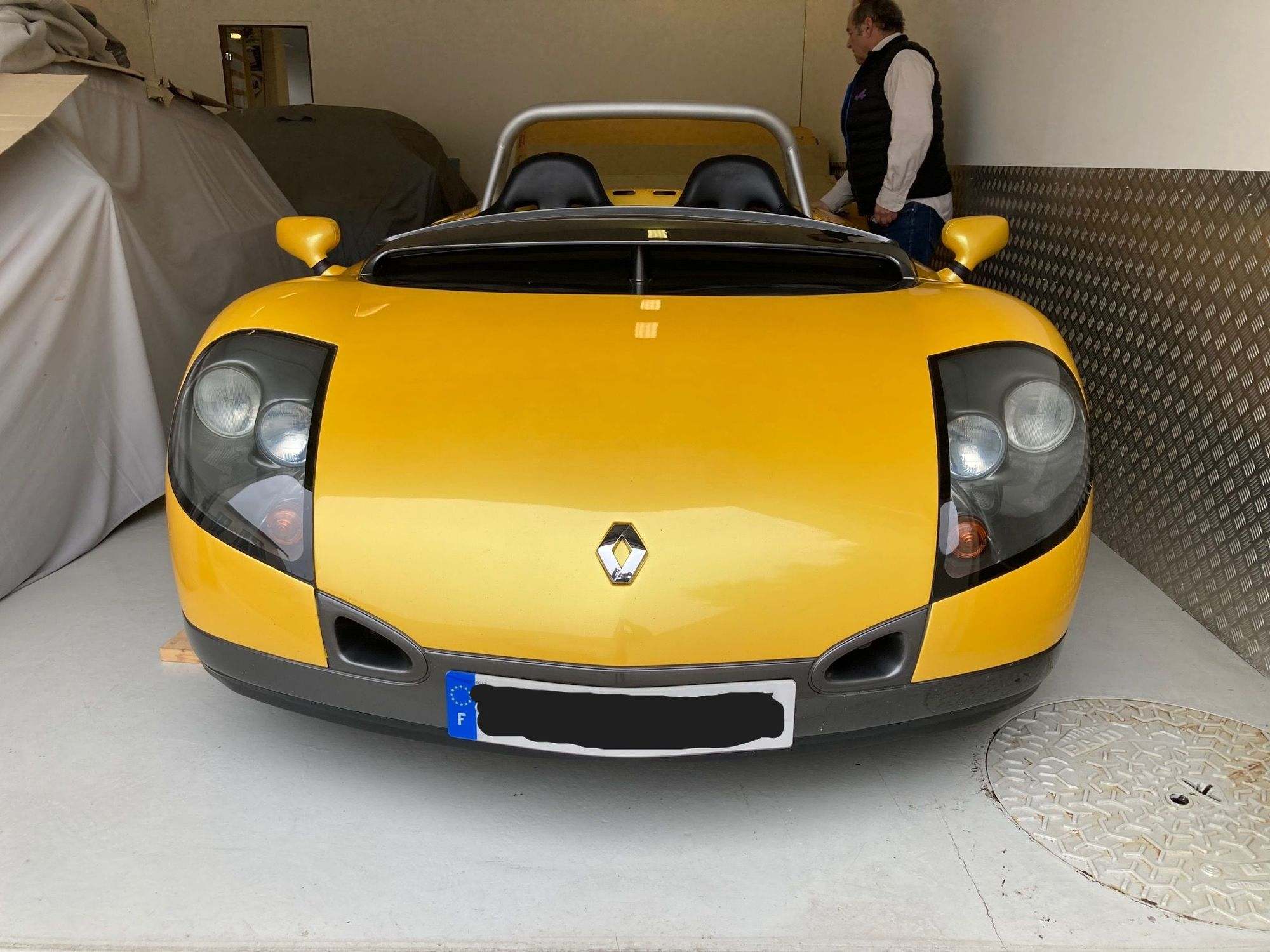 1999 Renault SPYDER with 50,000km for Sale on Woowmotors
