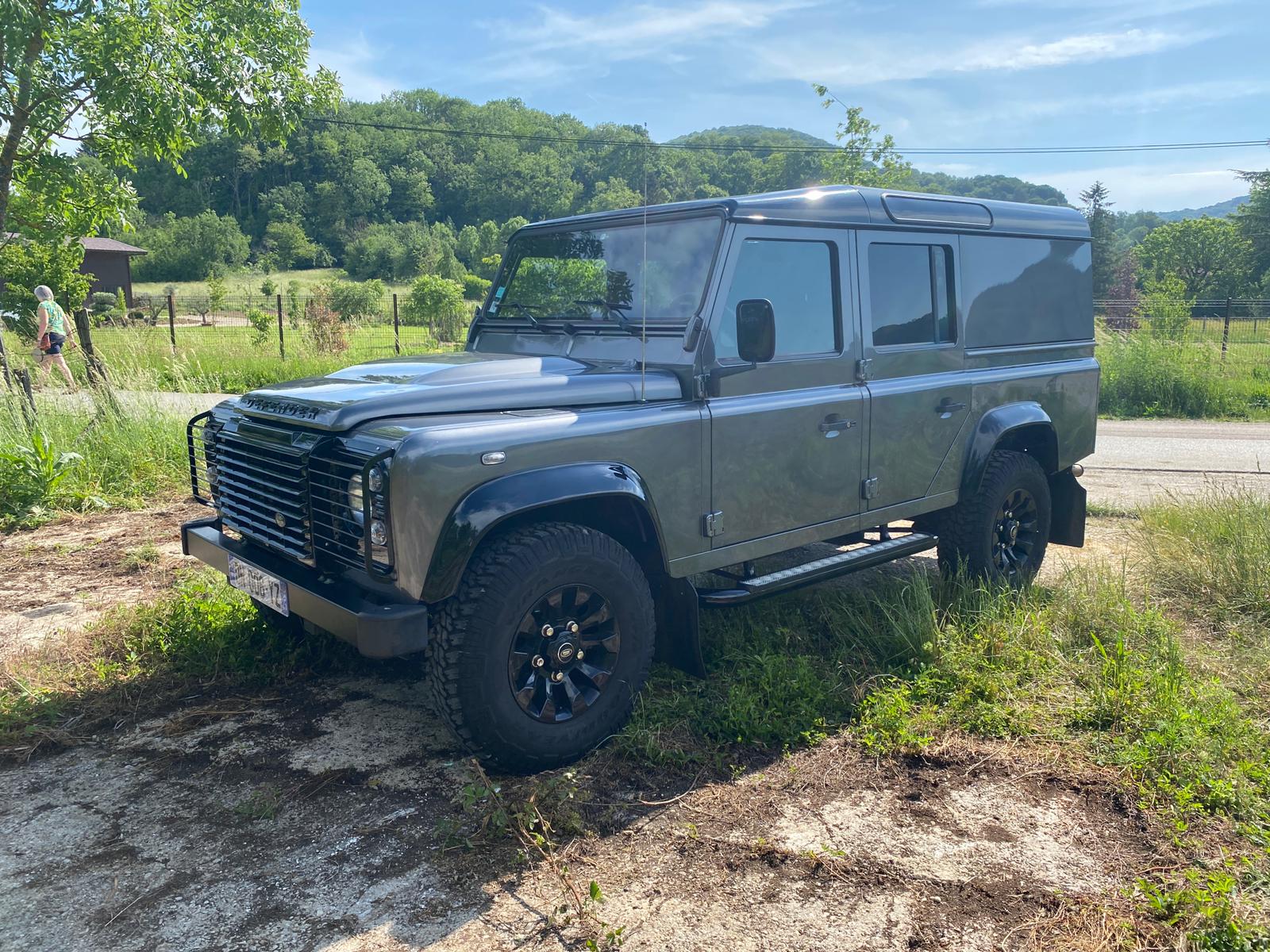 2015 Land Rover Defender with 154k km for Sale on WoowMotors