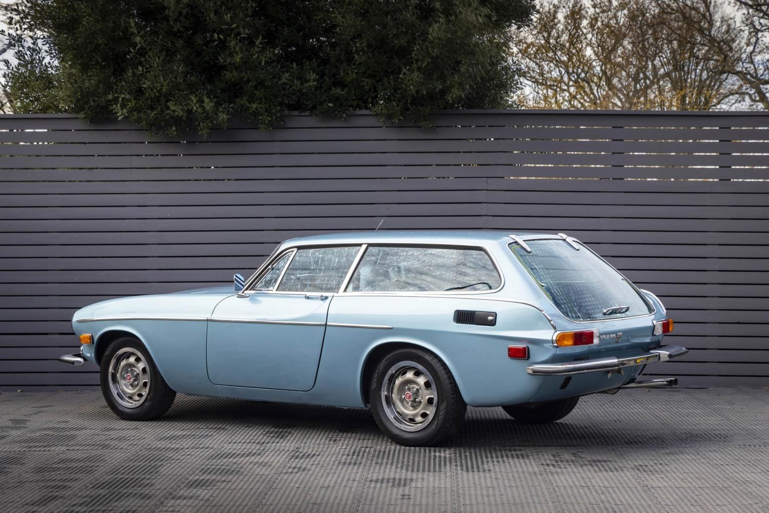 Elegant Volvo P1800 Estate For Sale Pictures